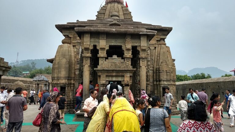 Discover the Spiritual Heritage of Himachal Pradesh: Top 10 Ancient ...